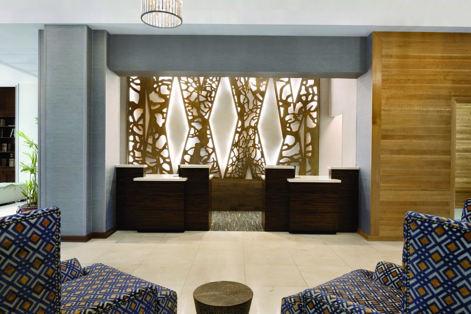 DoubleTree by Hilton Milwaukee - Brookfield, Brookfield, WI Jobs ...