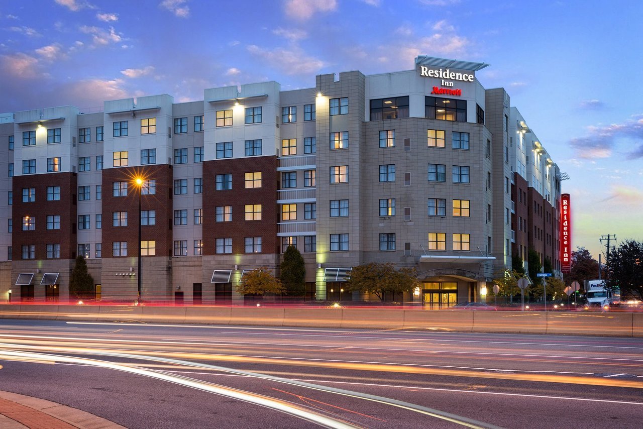 Residence Inn by Marriott Springfield Old Keene Mill, Springfield, VA ...